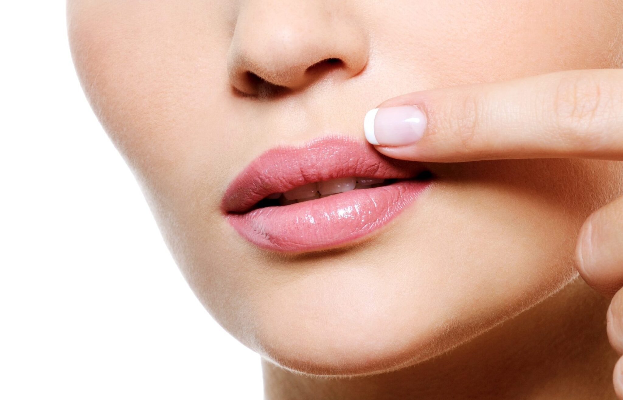 ¿Cuánto tarda en desinflamarse un labio hinchado?